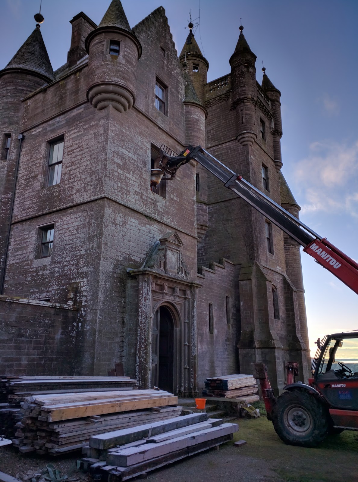 Balintore Castle Restoration Project: Indae Windaes