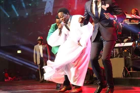 HAKUNA ZVINOREMA LYRICS - MKHULULI BHEBHE JOYOUS CELEBRATION 19