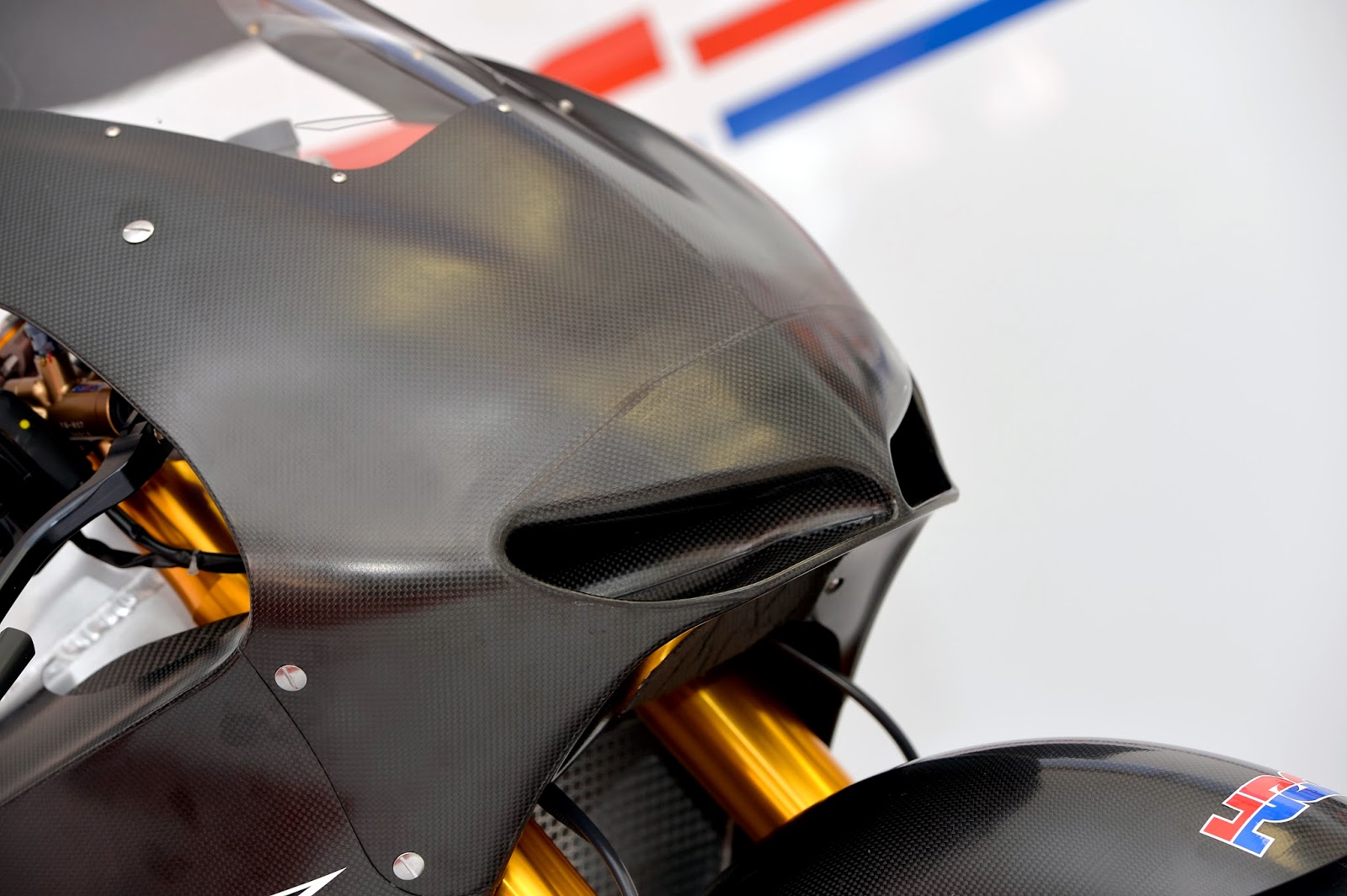 Racing Cafè: Honda RCV1000R MotoGP 2014