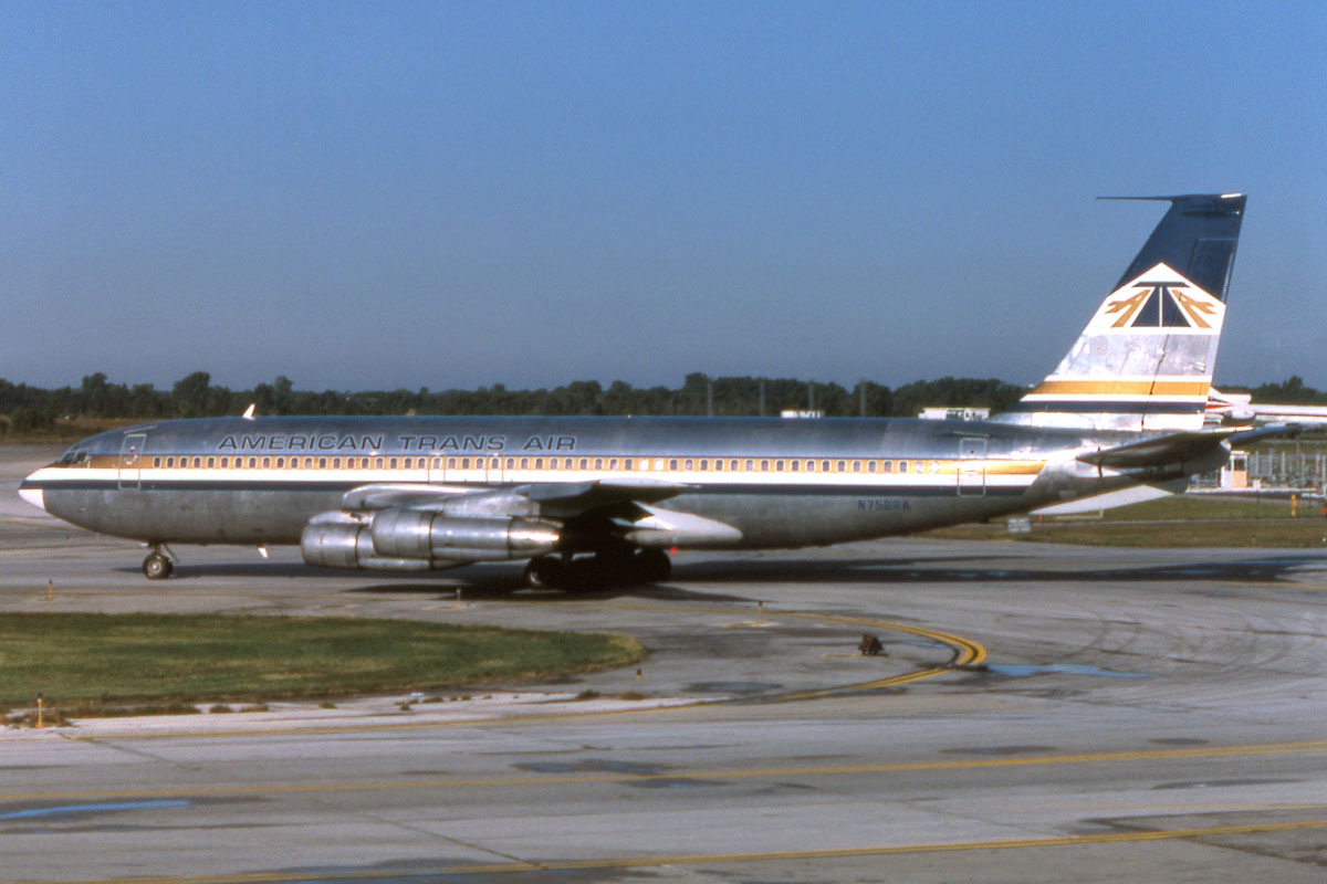 PlaneSpotters Slide-Collections: American Trans Air B707 N7589A