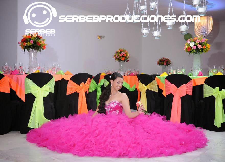 15 Años: Temática Neón: Decoración fiestas de 15 Años.