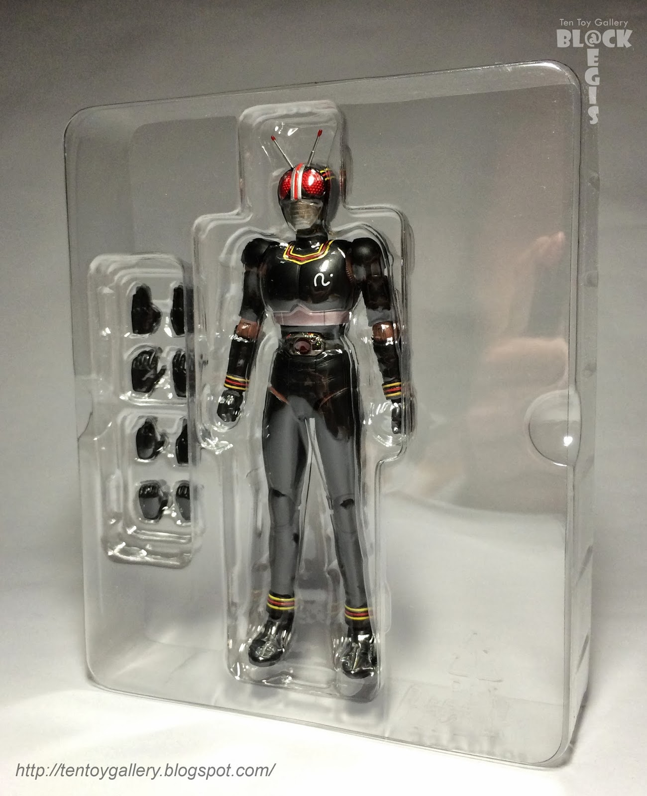 Ten Toy Gallery: Review: S.H.Figuarts Masked Rider Black Renewal