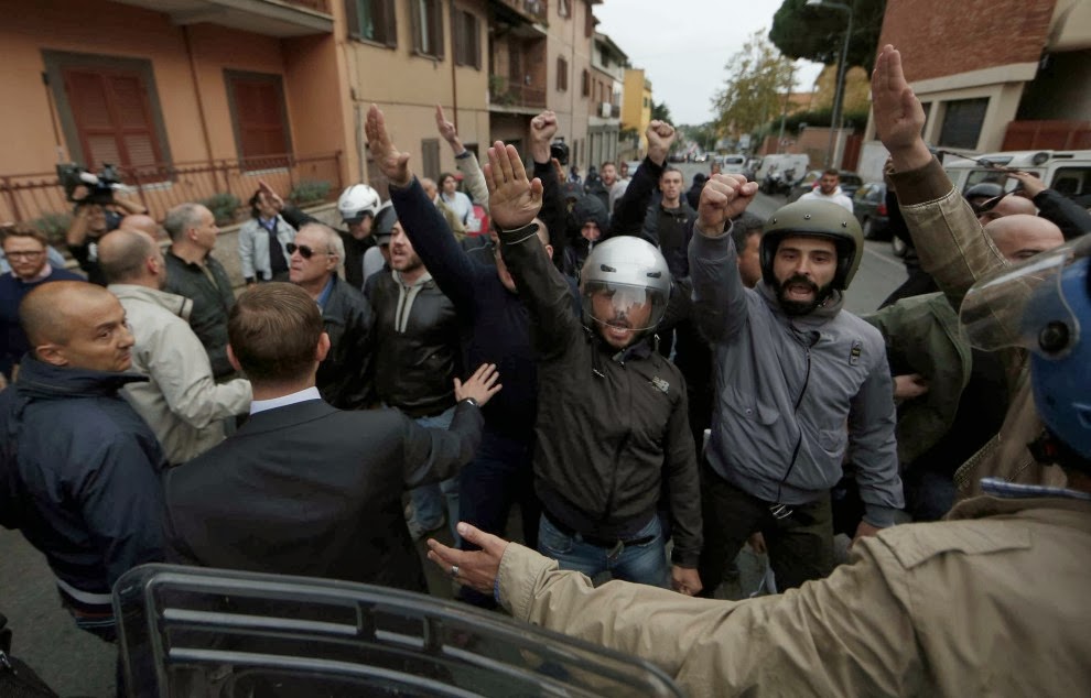 Saluto romano a un "presente", Cassazione conferma la condanna: non è ...