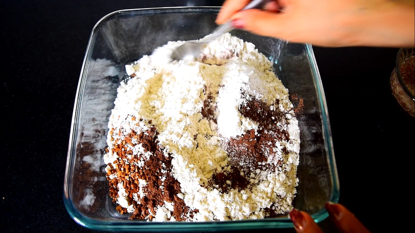 Poorni's Cookbook: Sorghum or Jowar cake / Vegan Cake / Jowar Jaggery Cake