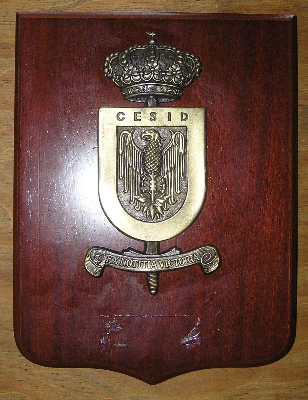Metopa original del CESID (Centro Superior de Informacion de la Defensa ...