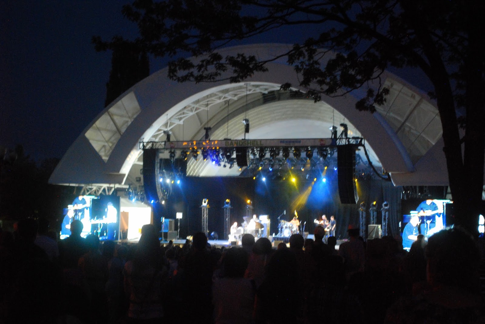 TōnFerns - A Nostalgic Journey (Tony Fernandes): THE C.N.E. BANDSHELL ...