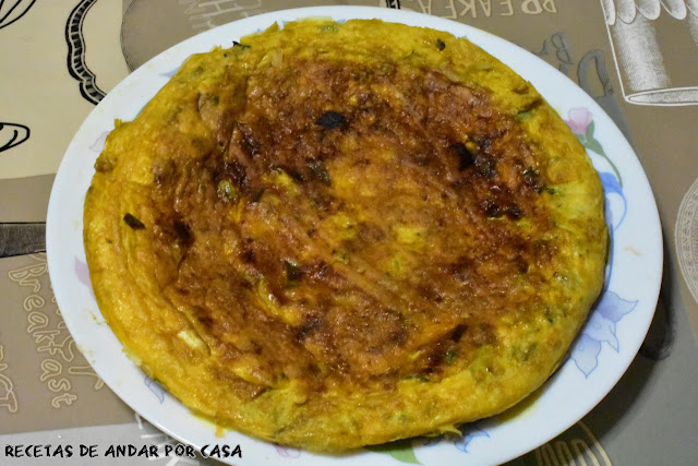 Recetas de andar por casa.: Tortilla de rabo de cebolla tierna