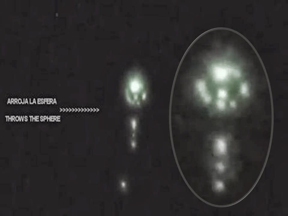 Amazing UFO-Ball of Light over Brazil dropping Spheres – Jan 24, 2014