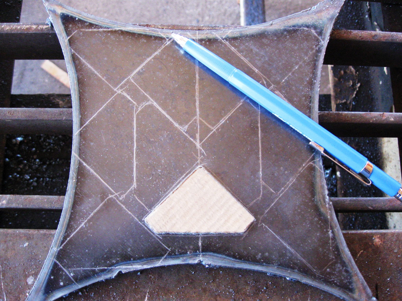 Quotidian: CONCRETE FENCE POST FORMS - Construction