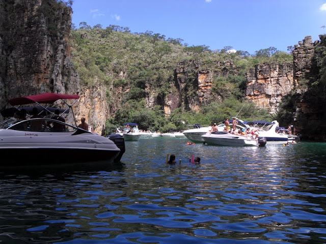 CHIC POR MENOS ::: :: :: :: Escarpas do Lago: o paraíso em Capitólio - MG