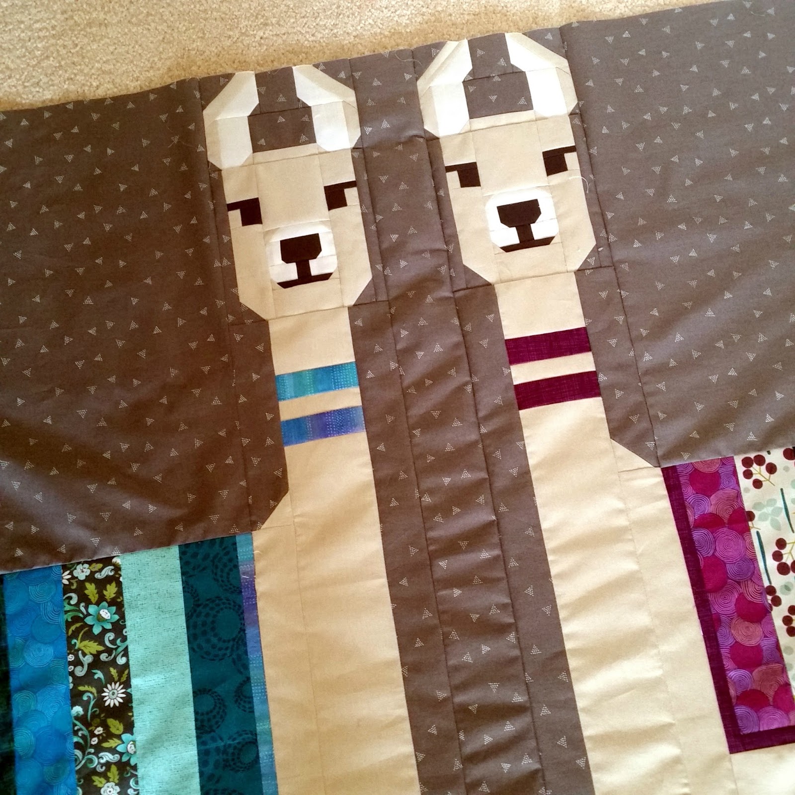 Mountain Quiltworks: Llamas Are In The Building!