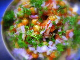 Shalu's Kitchen!: Channa samosa chaat