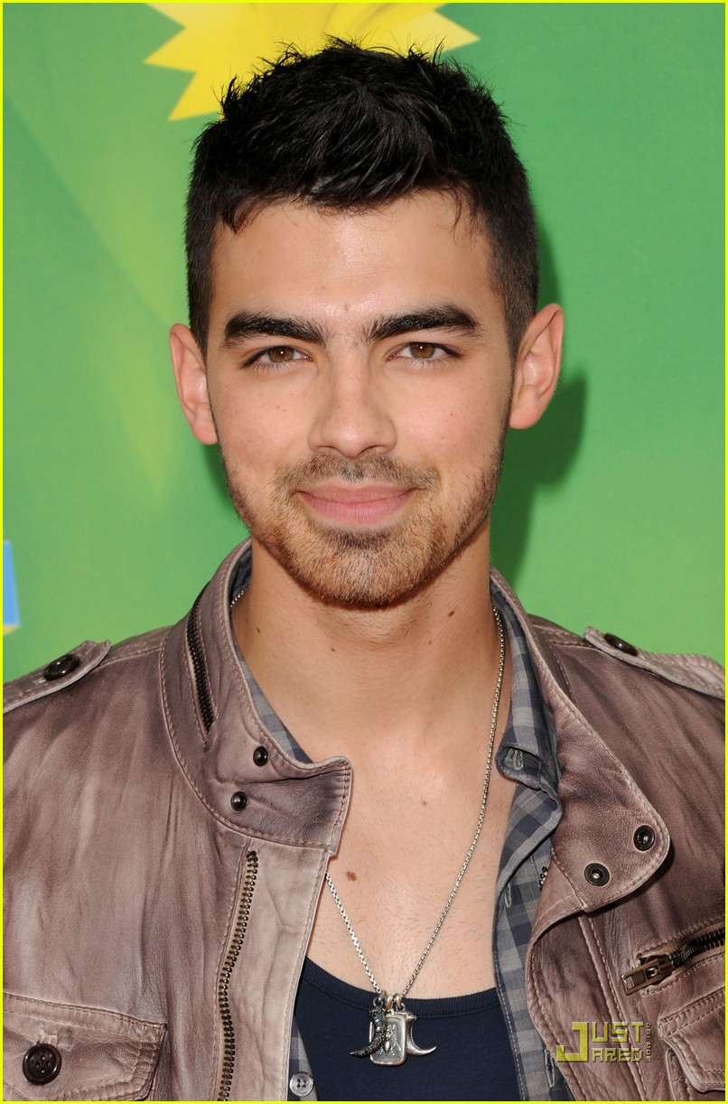 Jonas Forever Y: Joe Jonas é indicado ao Kids’ Choice Awards 2012