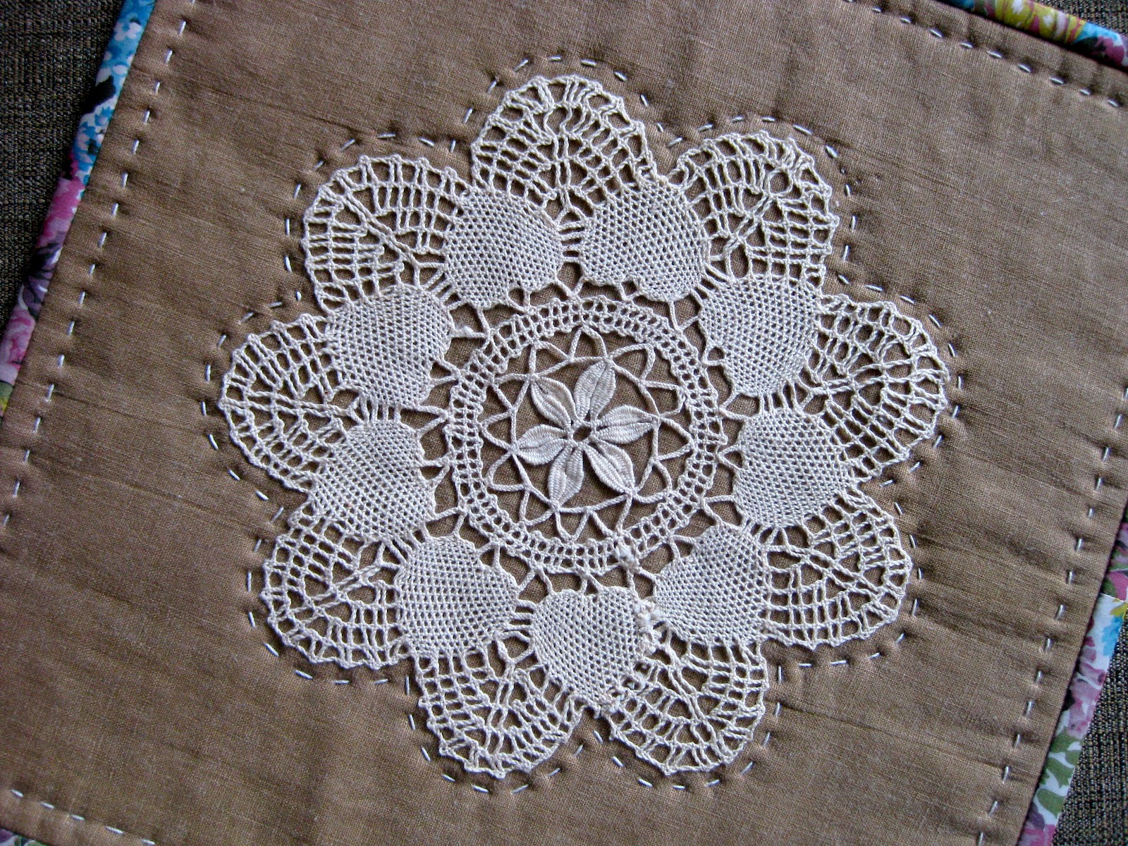 piecefullife : little quilt monday~~~vintage doily mini quilt
