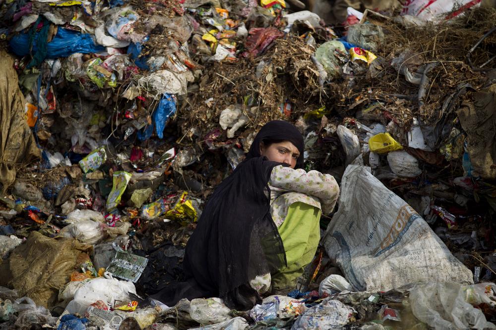 Pakistan's Kids Work As Garbage Collectors To Make Ends Meet