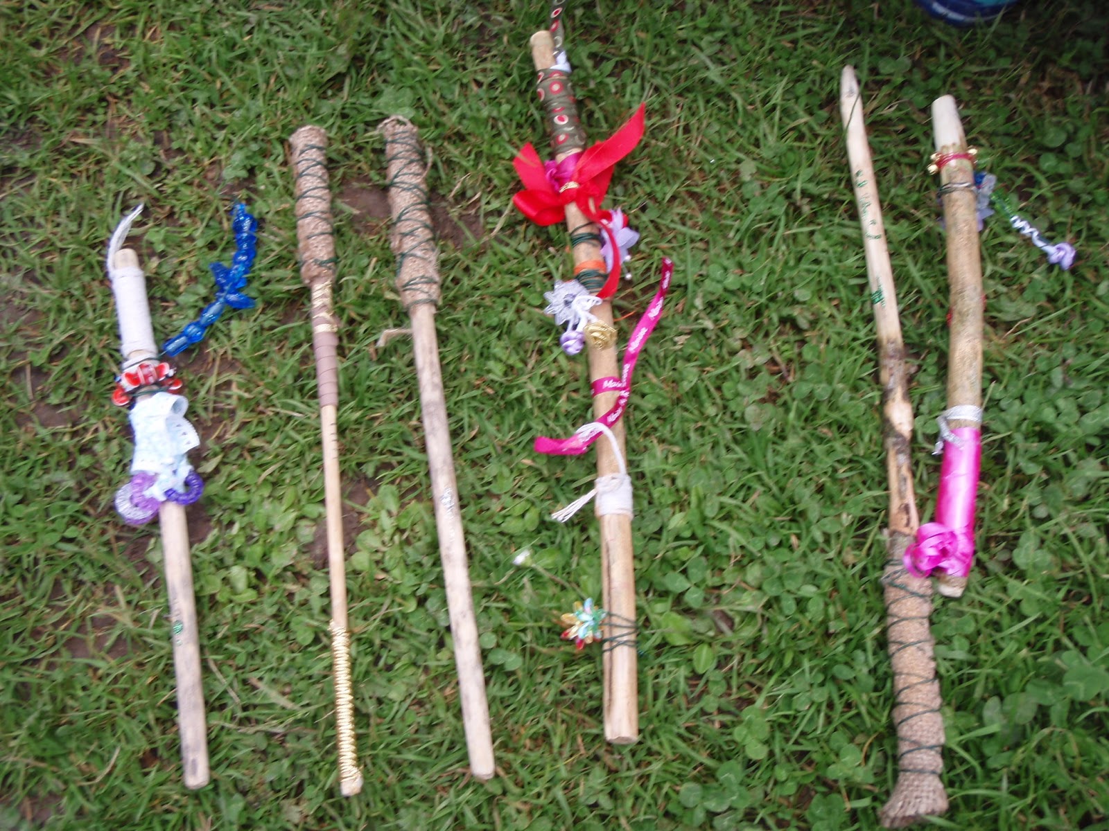 Nix in Nature: Magic Wands & Wooden Pendants