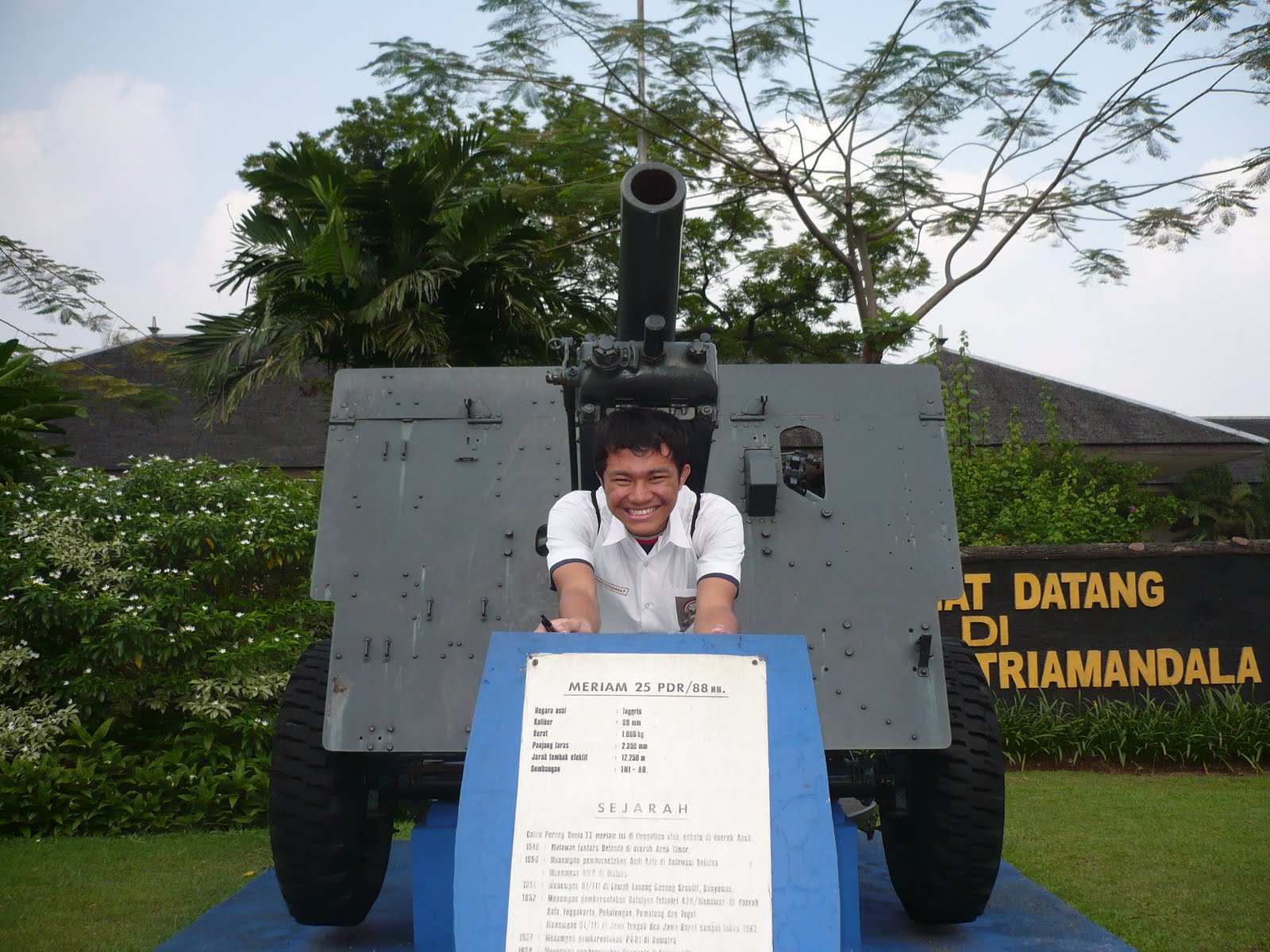 XII IPA 2 LABSKY: Me and The Collections of Satria Mandala Museum