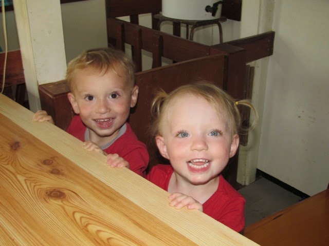 Jones' Clips: Gavin and Carrie Jones' Blog: Impish, happy children