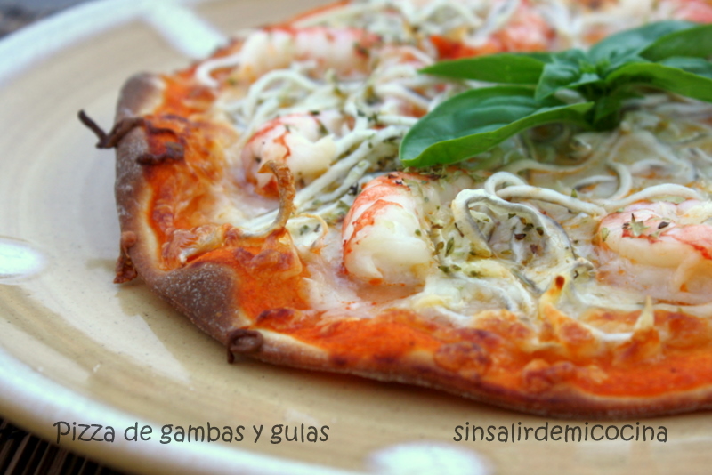 SIN SALIR DE MI COCINA: PIZZA DE GAMBAS Y GULAS