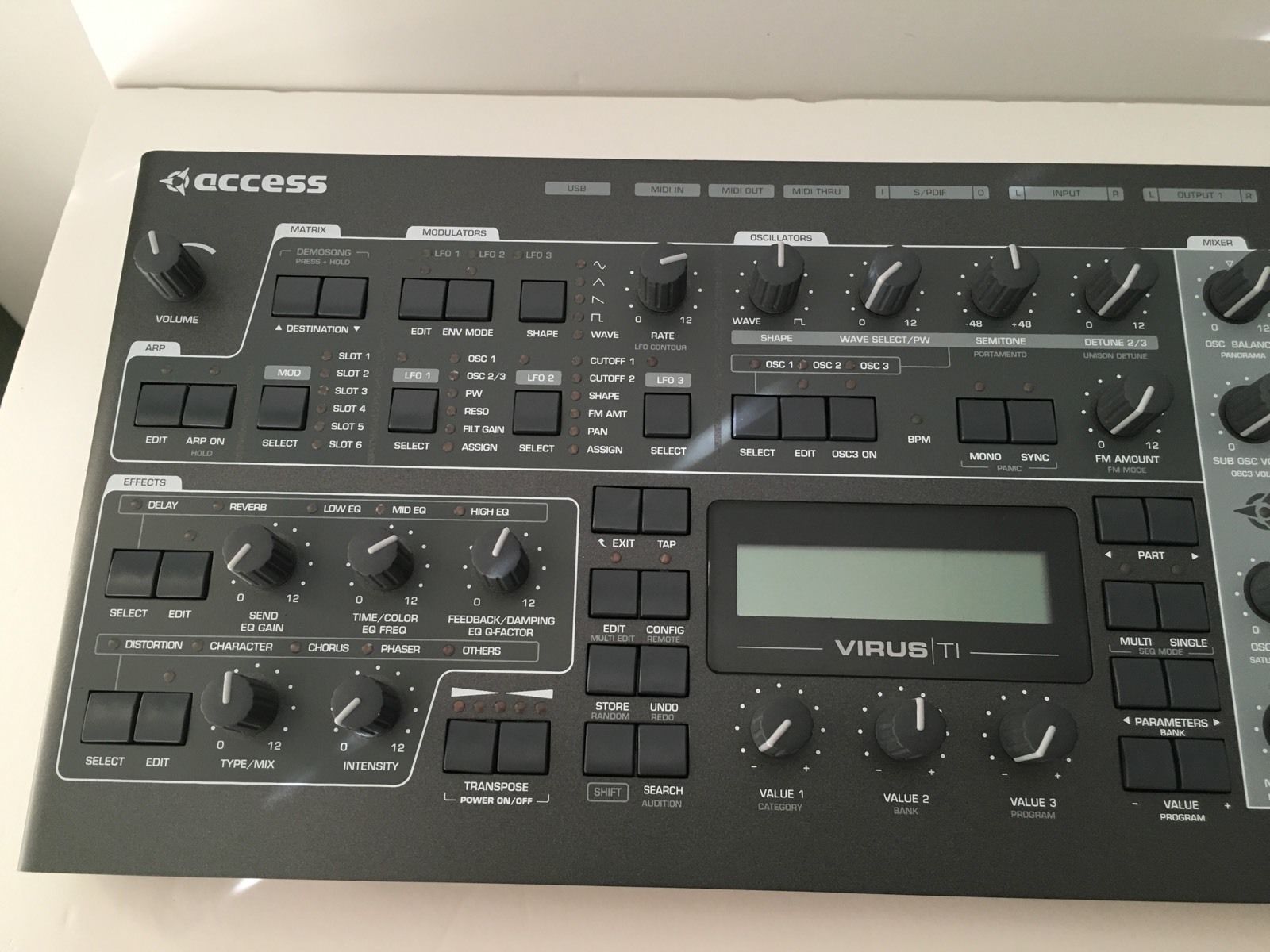 MATRIXSYNTH: Access Virus TI2 Desktop Synthesizer with Rack Kit