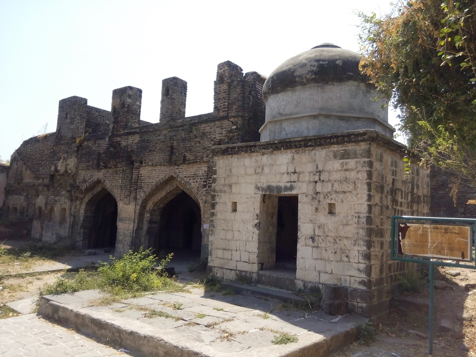 Kandhar Fort in Nanded district in Maharashtra | The journey of a ...