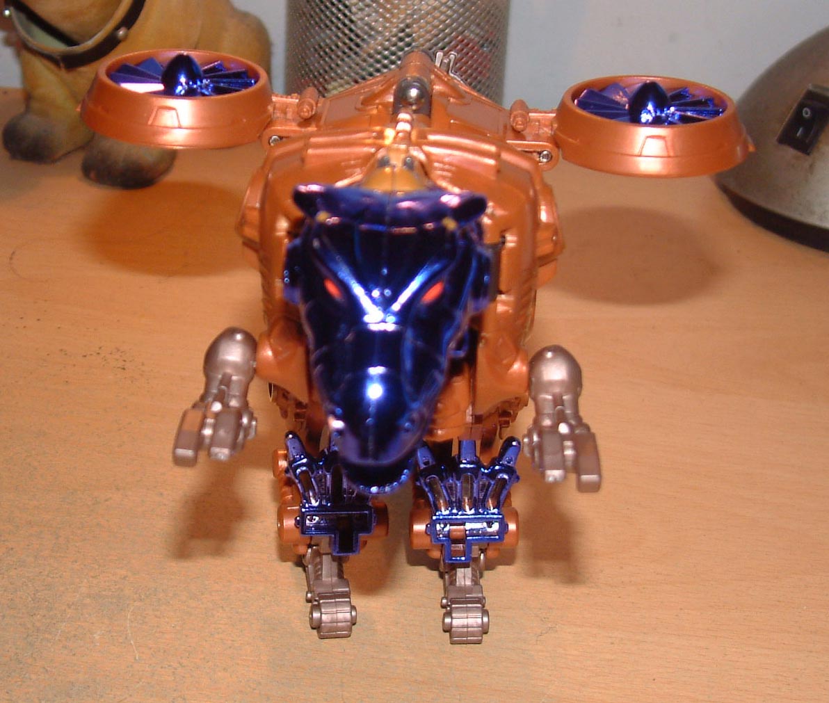 THE TRANSFORMERS: BEAST WARS TRANSMETAL MEGATRON