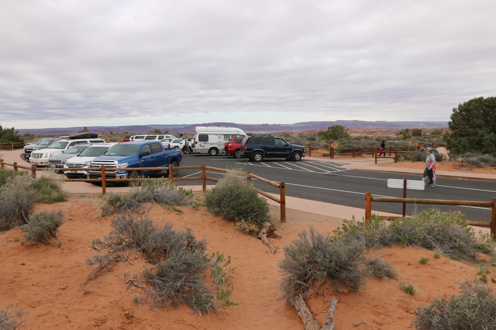 gjhikes.com: Ribbon Arch