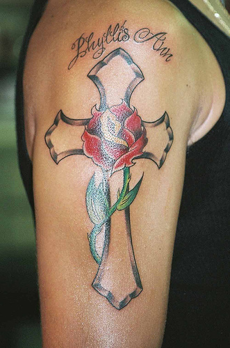 Tattoos Spot: Tattoo cruz