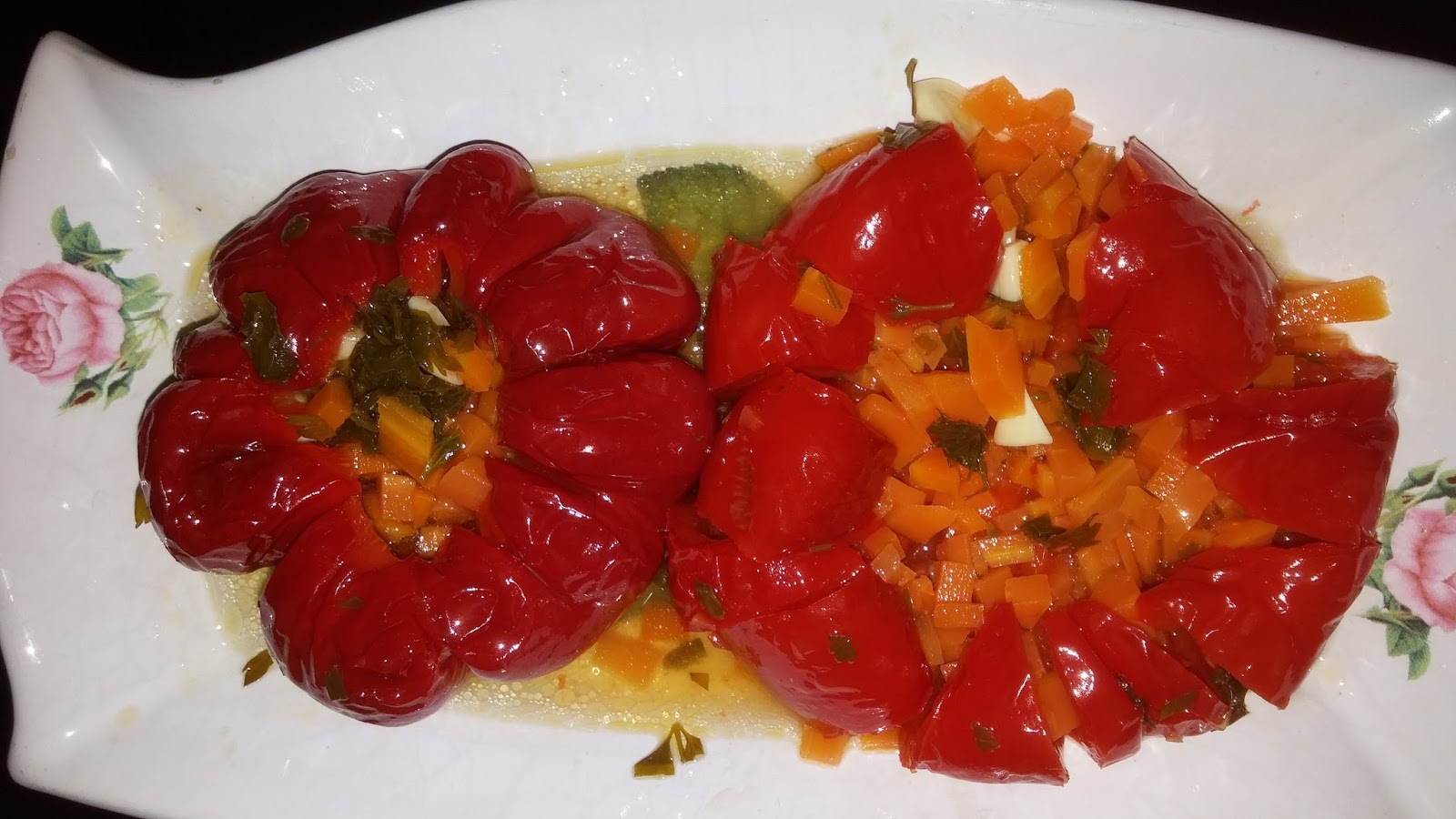 Lezzetli Yemek Tarifleri: Kamber Biberi Turşusu