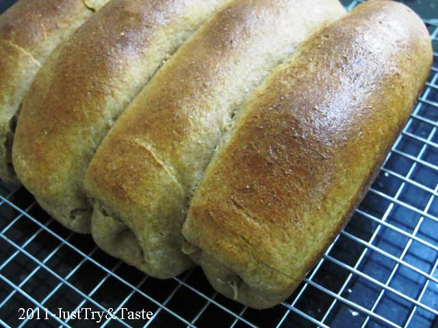 Obsesi Roti 8: Roti Gandum Isi Daging Cincang dan Keju | Just Try & Taste