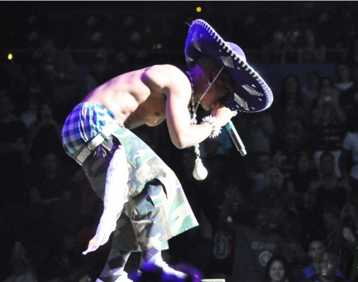 Male Celebrity Saggers (welcome to my eyes): PLIES