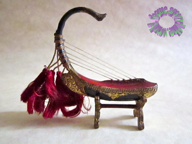 RHOME AROUND THE WORLD: MYANMAR (Burma) - Saung (Boat Harp)