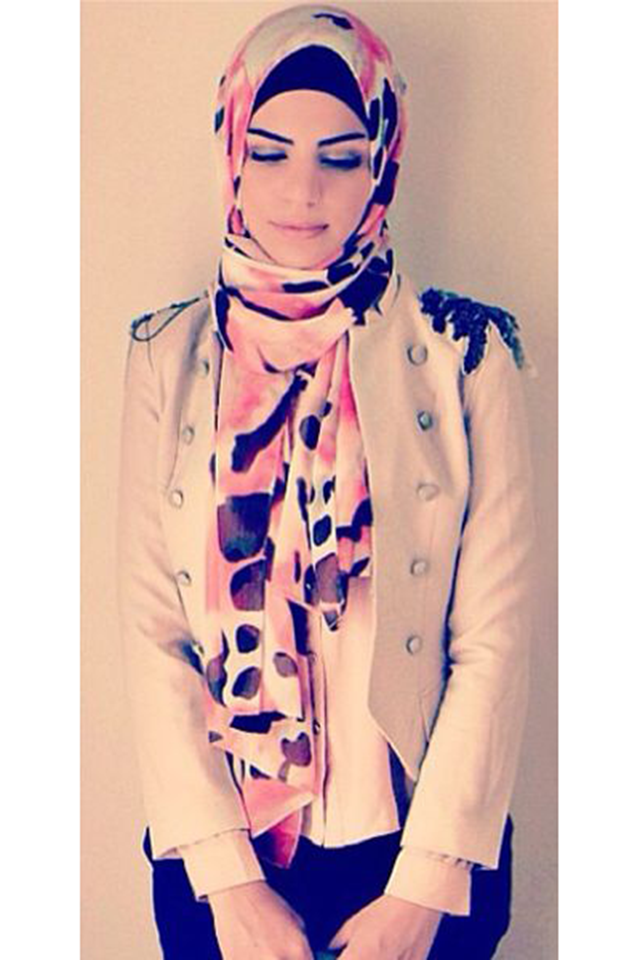 Modern and Stylish Hijab Wrap Ideas (for Women with Oval Faces)