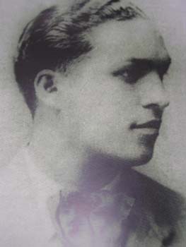 HOJAS DEL ABANICO: MANUEL DEL CABRAL: EL NARRADOR DE LA POESÍA ...