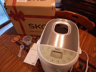Holiday Gift Guide 2015: SKG Bread Maker - Ramblings of a Coffee ...