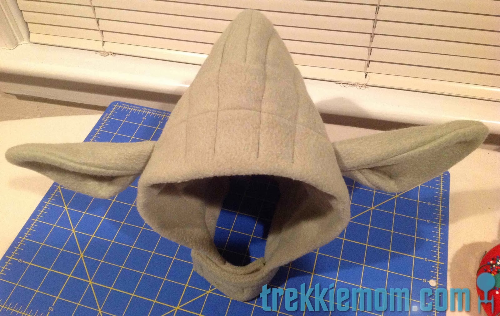 Trekkie Mom: Yoda Cowl/Head Piece