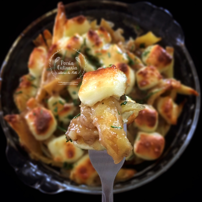 Poesía Culinaria . Sabores de Nati: Poutine / Papas al horno entre ...