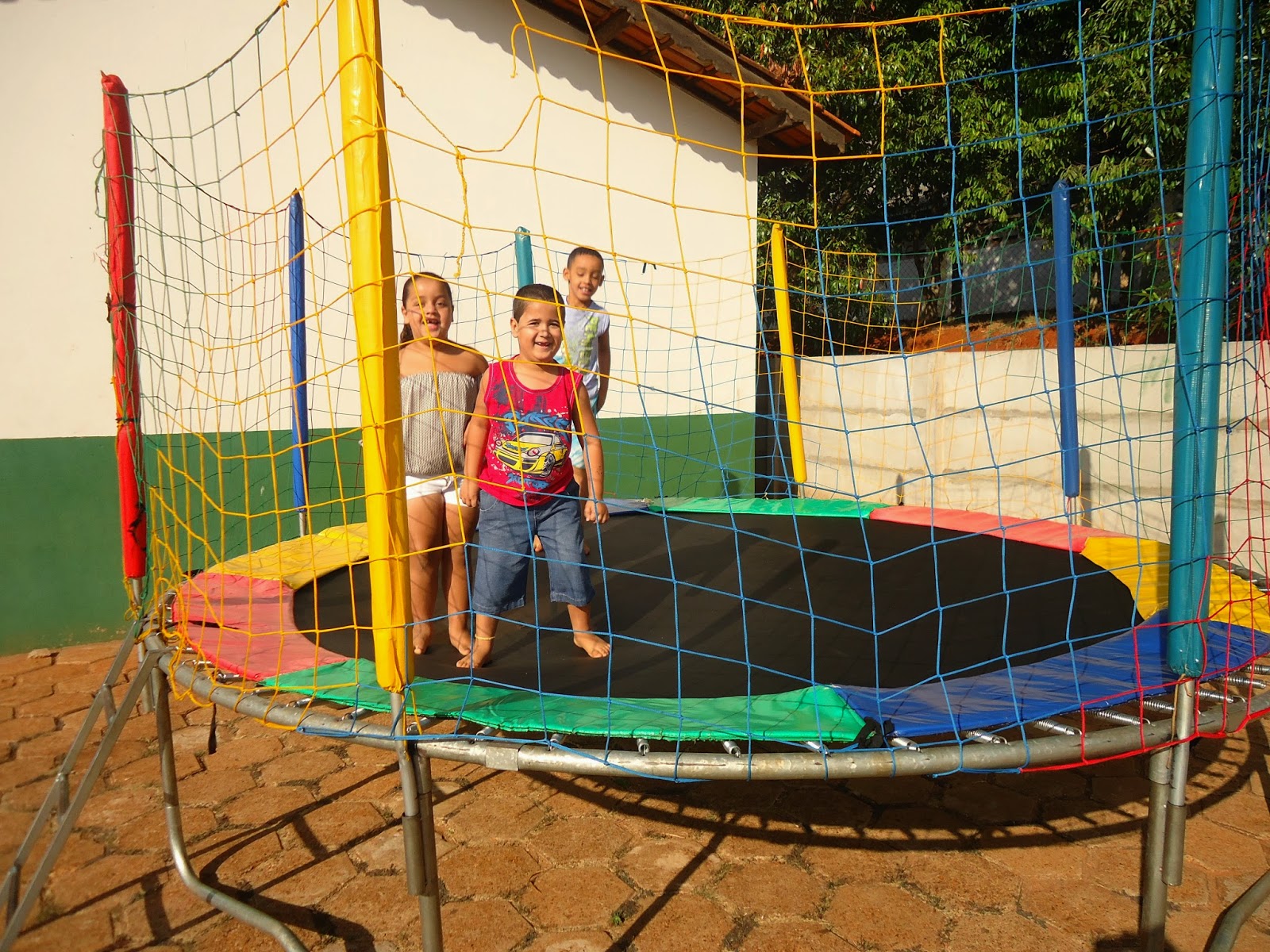 E.M. Zilca dos Santos Fonseca: Pula-Pula (Semana da Criança)