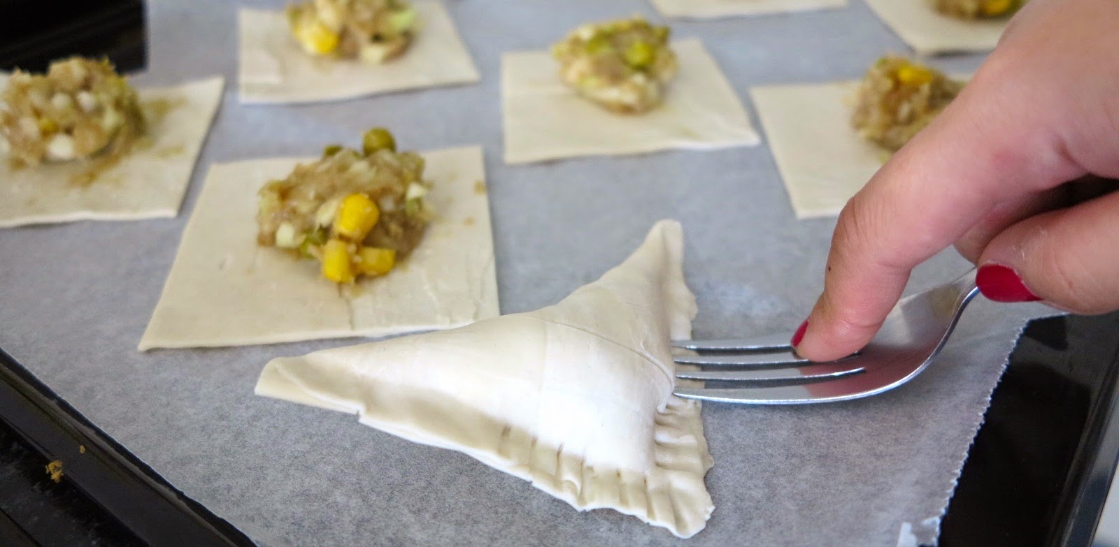 Nibble Nation: How To: Bánh Patê Sô (Vietnamese Pastry Pie)