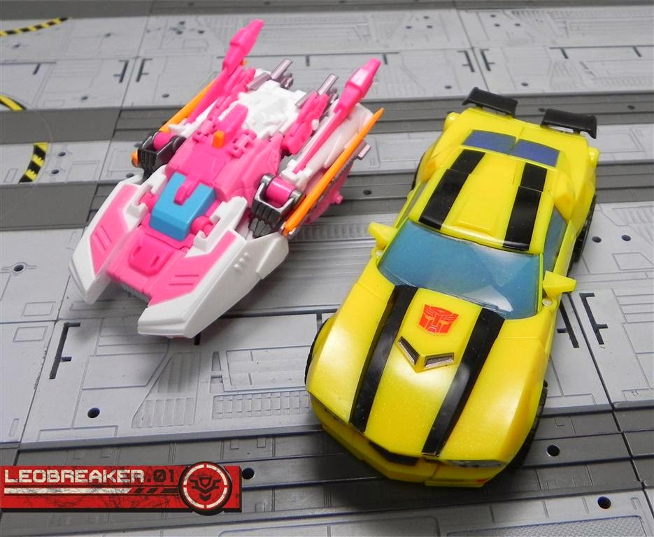 ROBOT.REB3LLION: AZALEA MMC A.K.A ARCEE IDW