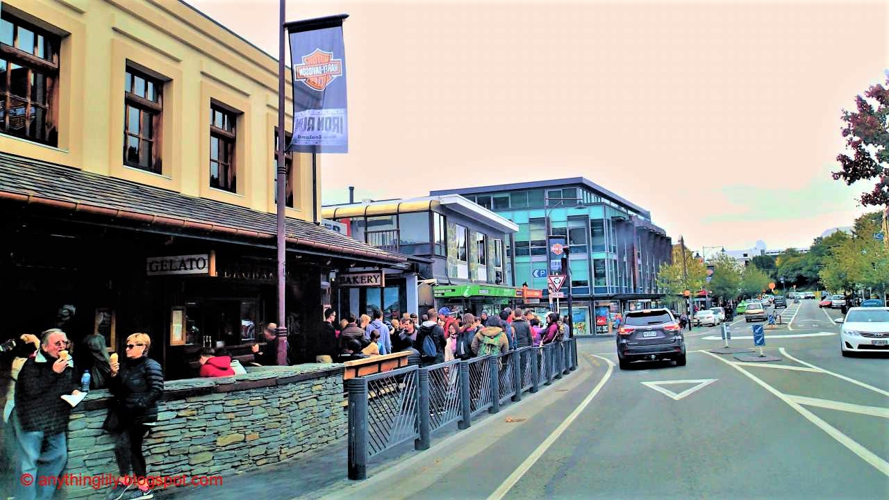 anythinglily: Things To Do In Queenstown: Eat A Burger At Fergburger ...