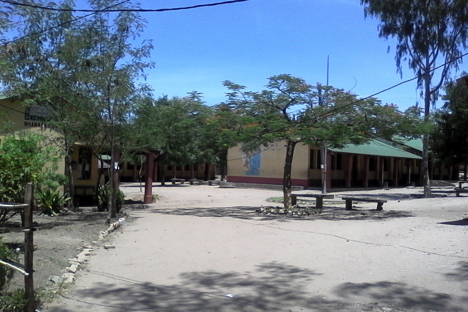 Crítico Melódico: Galeria de Imagens de Nhamatanda