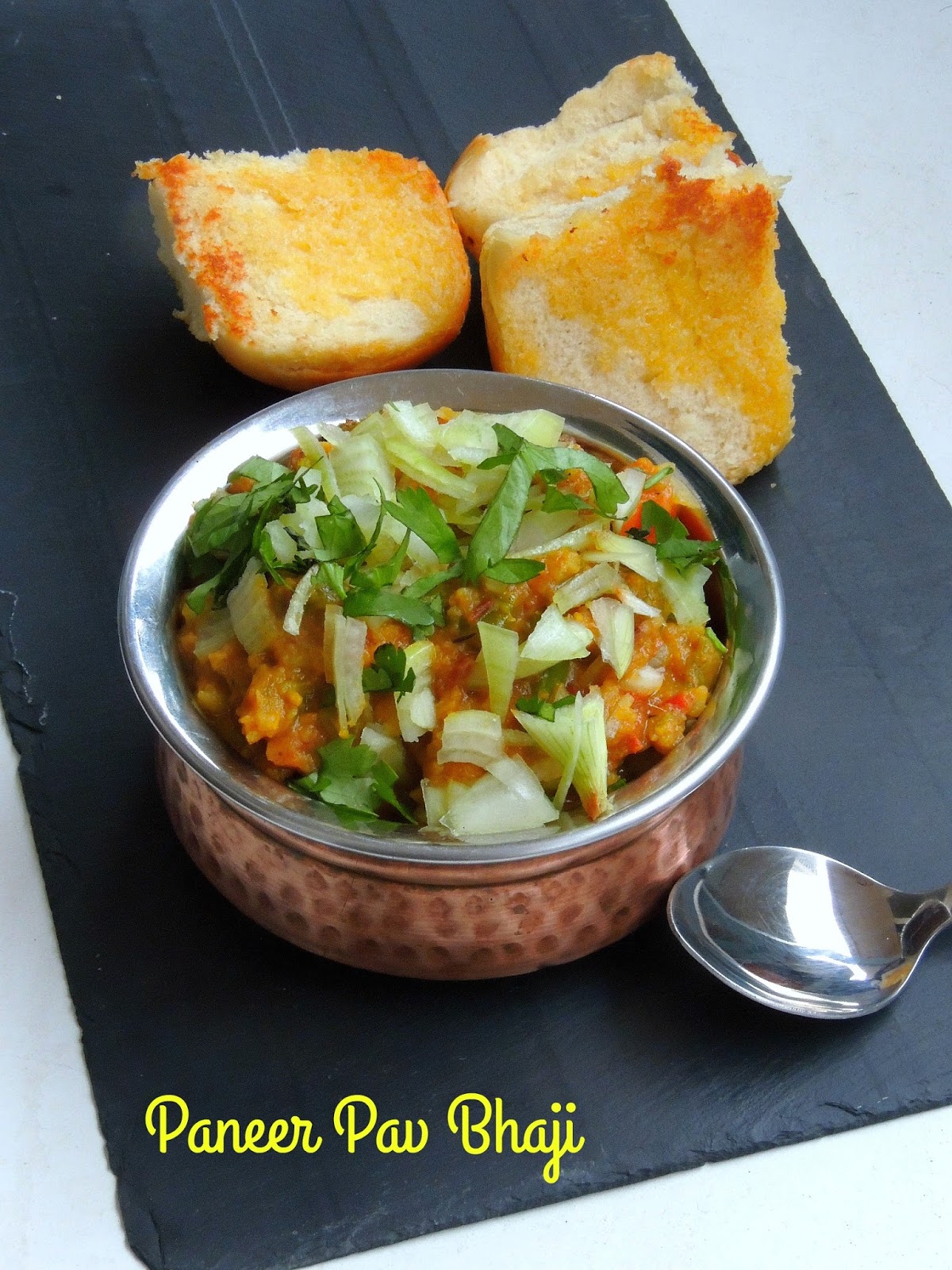 Priya's Versatile Recipes: Paneer Pav Bhaji/Pav Bhaji with Crumbled Paneer