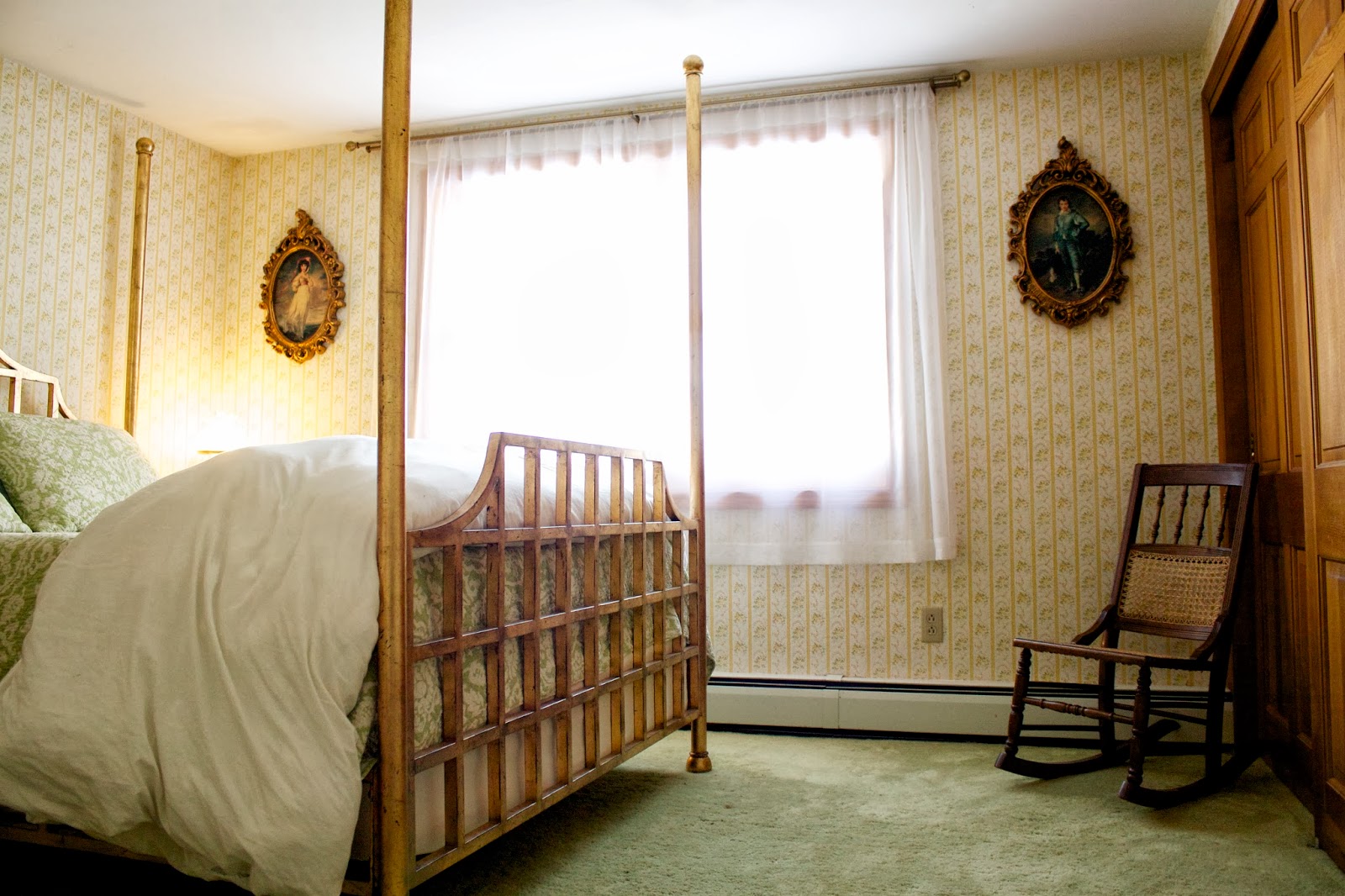 QuarDecor: Victorian Cottage Guest Room