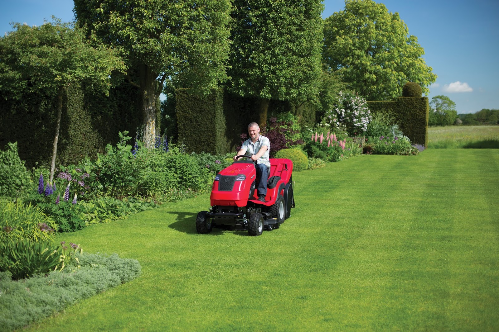 The Gardener s Journal Lawn Care Guide June The Gardener s Journal Lawn Care Guide June
