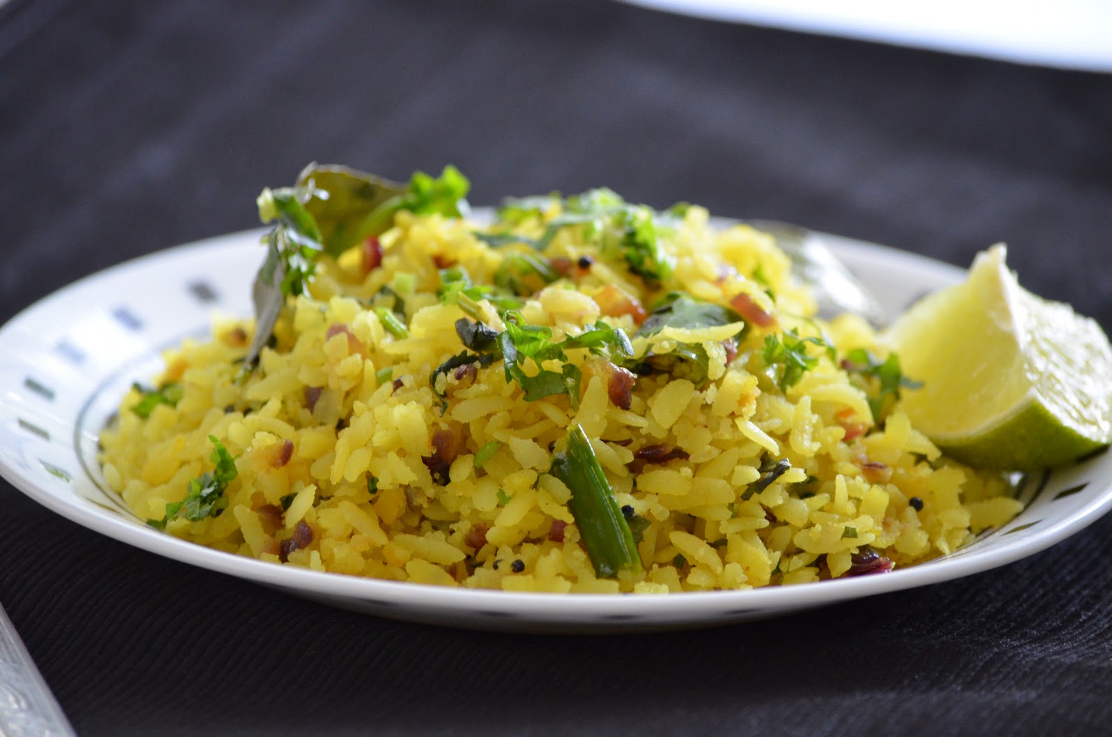Busy Spoons: Pohe / Poha