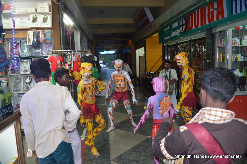Hulivesha-Coastal Karnatka Navarathri Special - eNidhi India Travel Blog