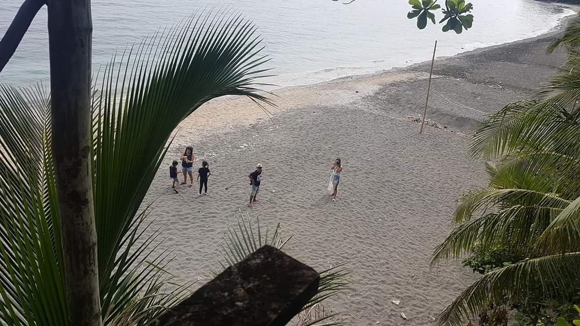 Dianne's Quest for Life&Fashion: Punta hagdan beach resort aniniy Antique