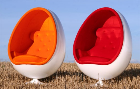 NAMI INTERIORS: New Versions of The Egg Chair