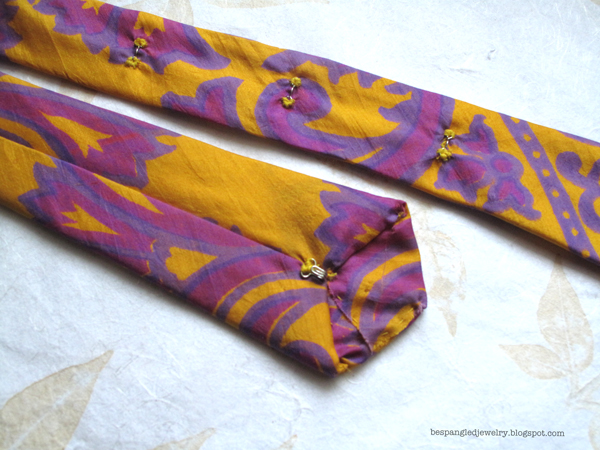 Bespangled Jewelry: How To Make a Cute Belt from an Old Necktie!